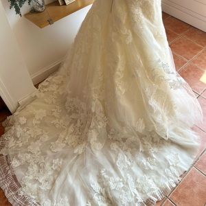 Vera Wang | Dresses | Vera Wang Luxe Ivory Hilary Lace Strapless ...